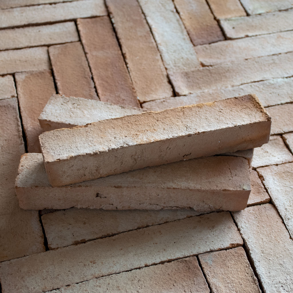 Marktegel fiskben röd - Qvesarum